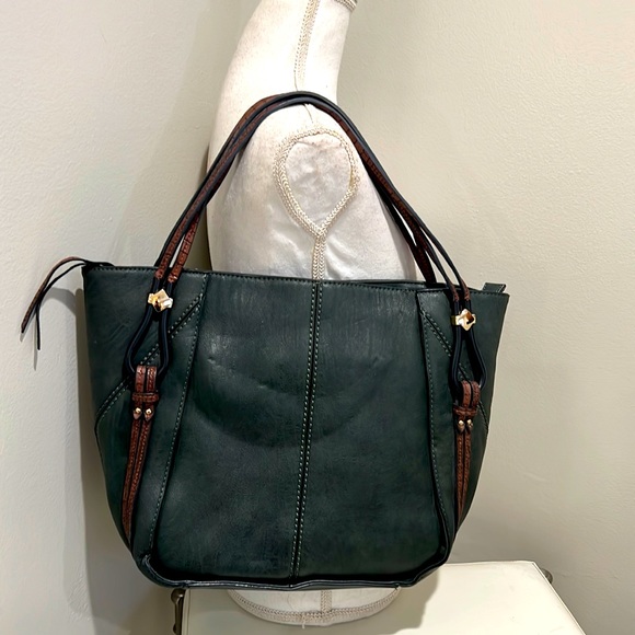 Sandra Roberts Squared | Bags | Sandra Roberts Squared Hunter Green ...